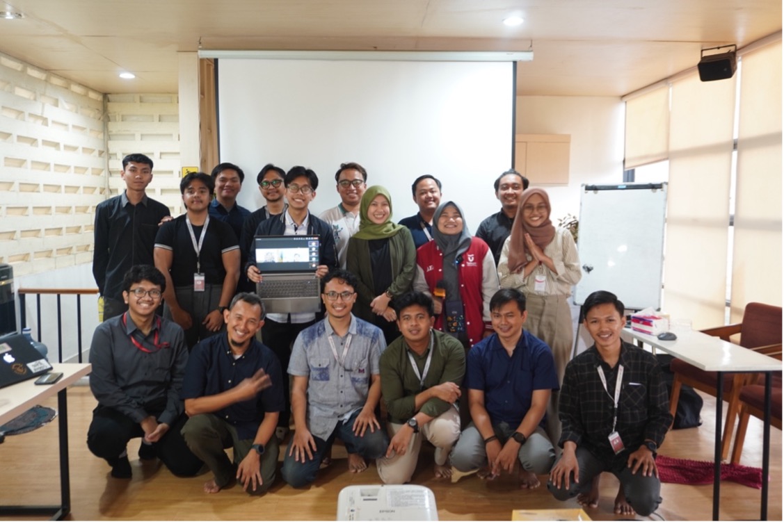 Pelatihan OutSystems di PT Neuronworks Indonesia: Kelebihan, Kekurangan, dan Implikasinya – ISE Lab